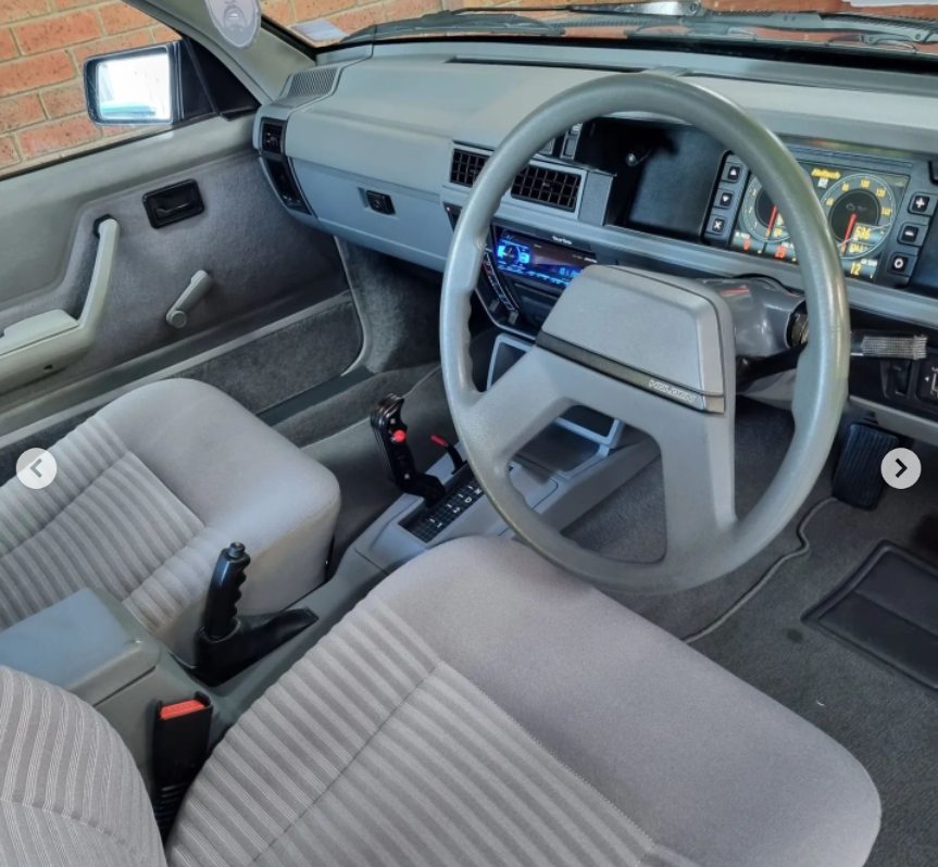 Holden Commodore VL Dash Cluster Mount for aftermarket Displays – Mako ...